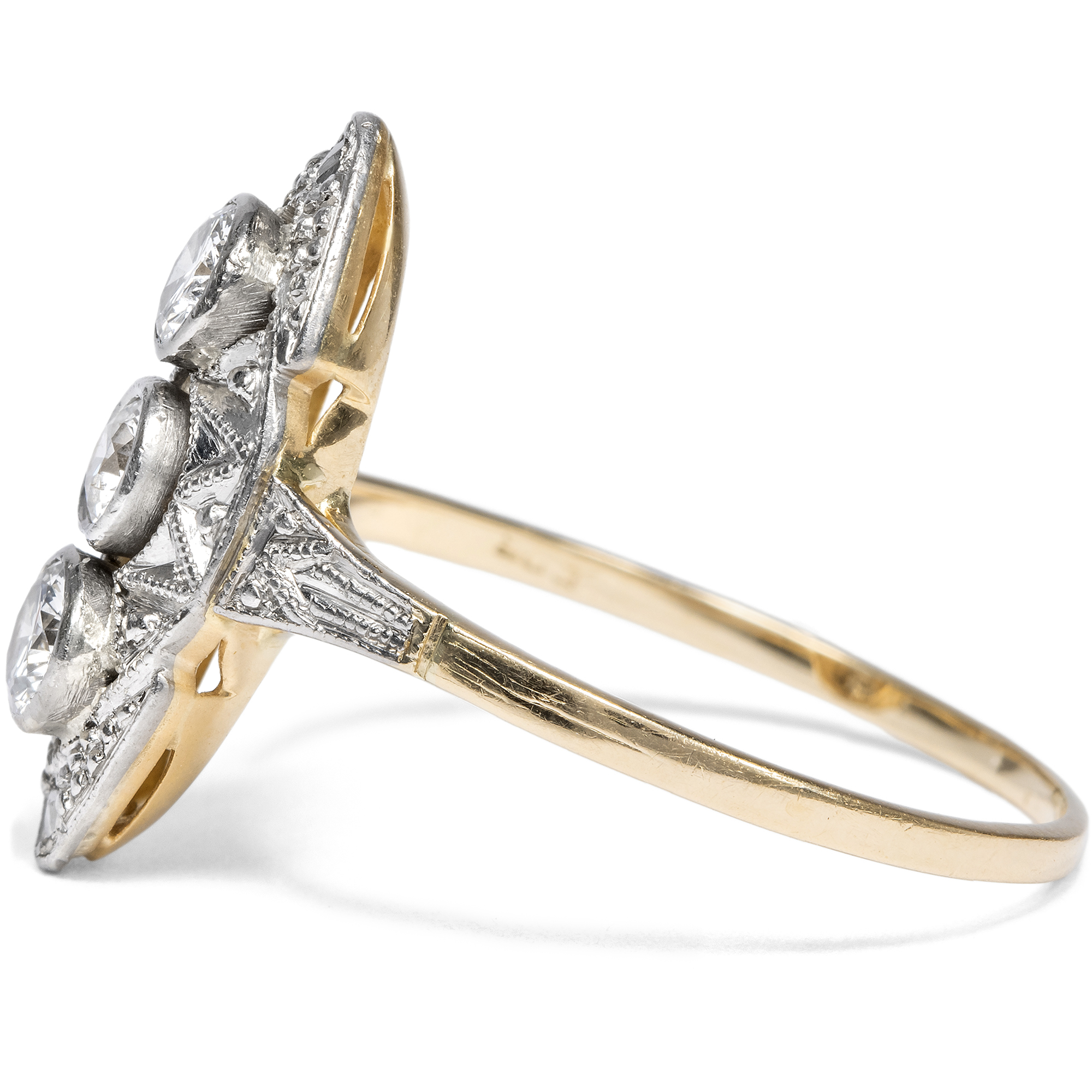 Dreiklang des Lichts • Antiker Ring mit Altschliff-Diamanten in Platin ...